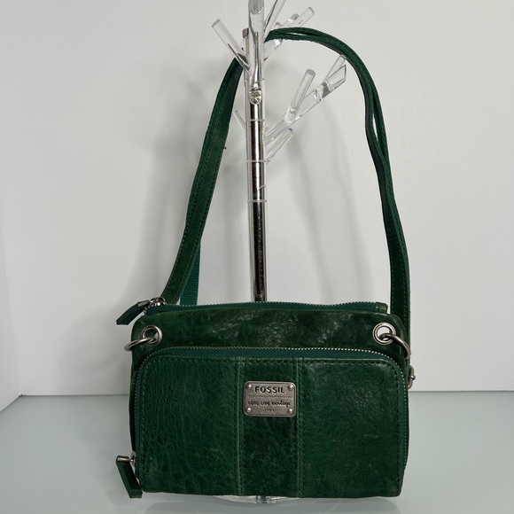 Fossil | Bags | Fossil Green Leather Crossbody Wallet | Poshmark